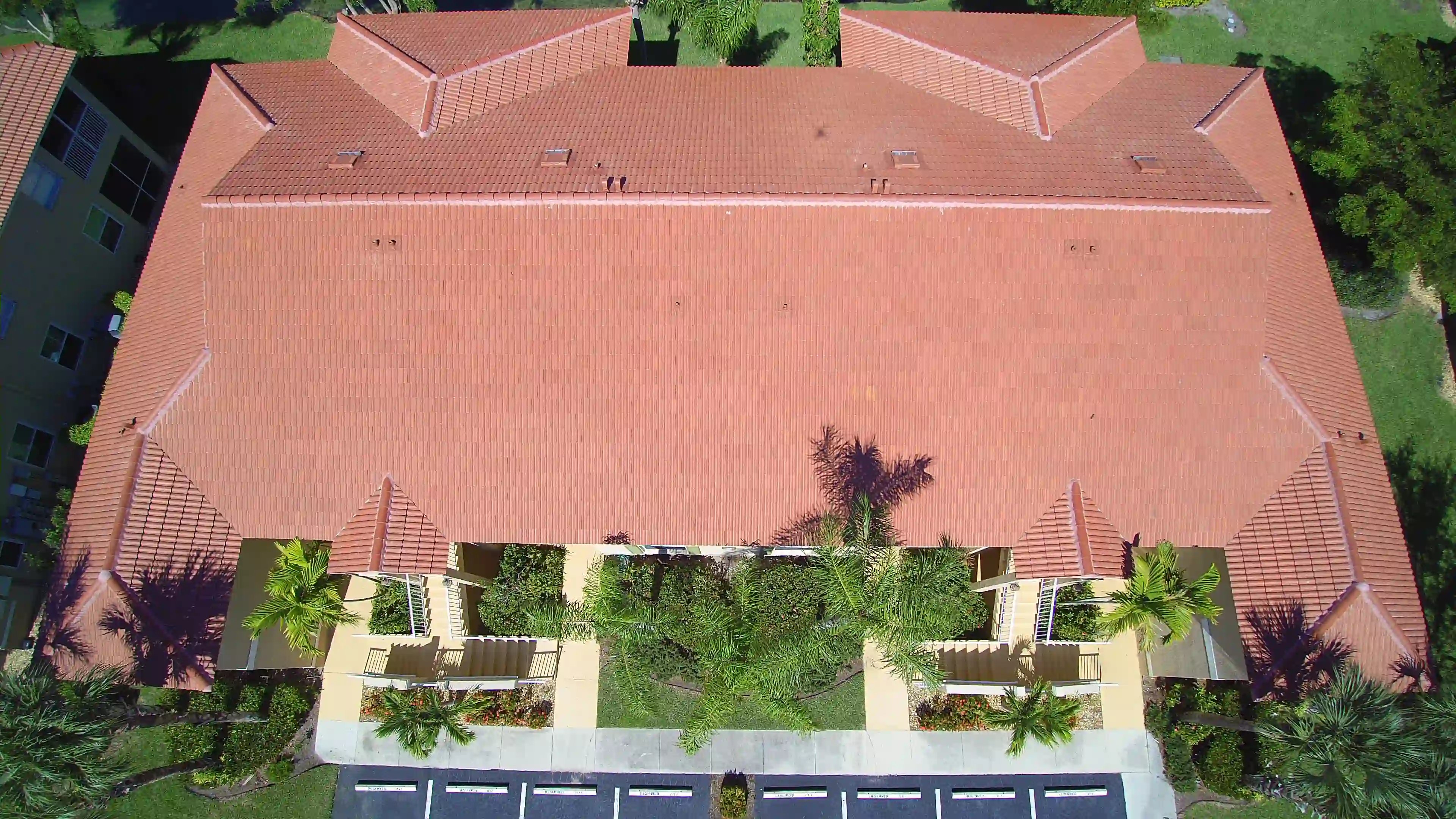 Seffner Multi-Family Roofing | Modern Apartment Specialists